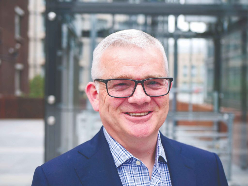 How I do it: Douglas Emslie, Tarsus - Flashes & Flames