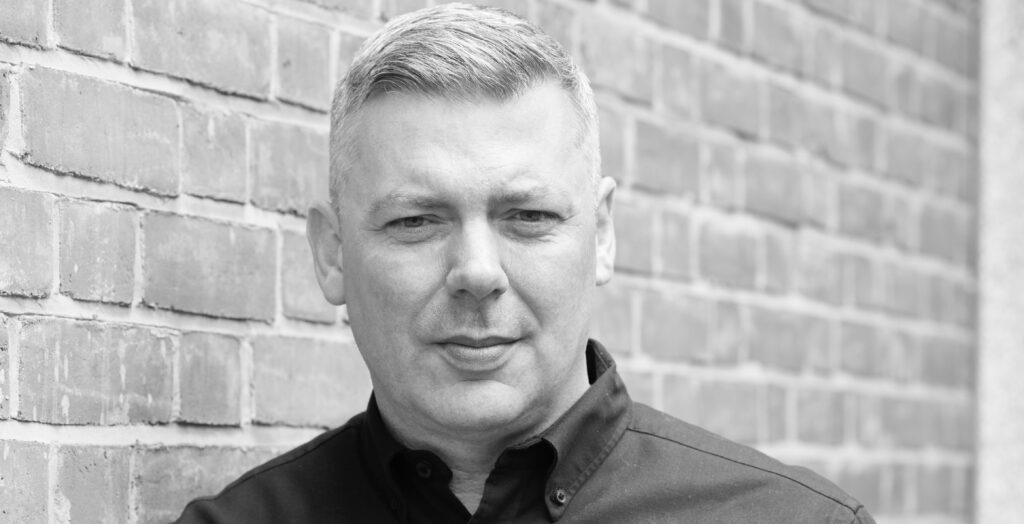 How I do it: Tom Broughton, Assemble B2B - Flashes & Flames